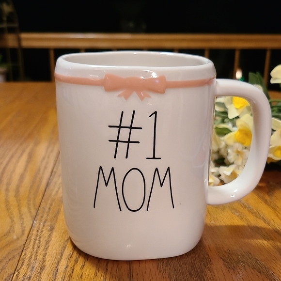 Rae Dunn | Dining | Rae Dunn Artisan Collection Mom Ceramic Mug | Poshmark
